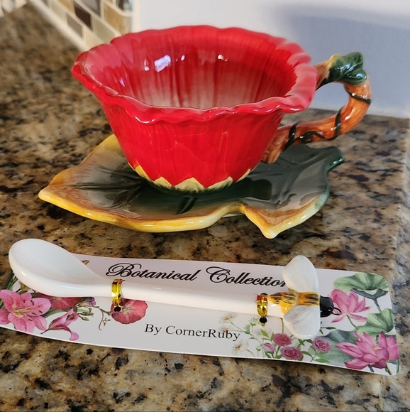 Corner | Kitchen | Corner Ruby Botanical Collection Lotus Flower 3 ...